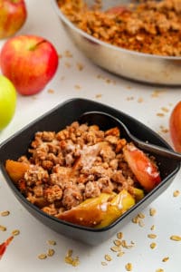 The Best Healthy Low-Carb Apple Crisp Recipe - FOODHEAL