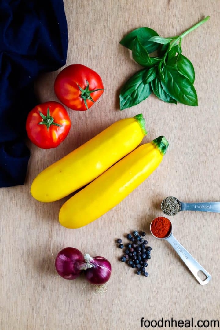 You'll love this yellow squash tomato soup. - FOODHEAL